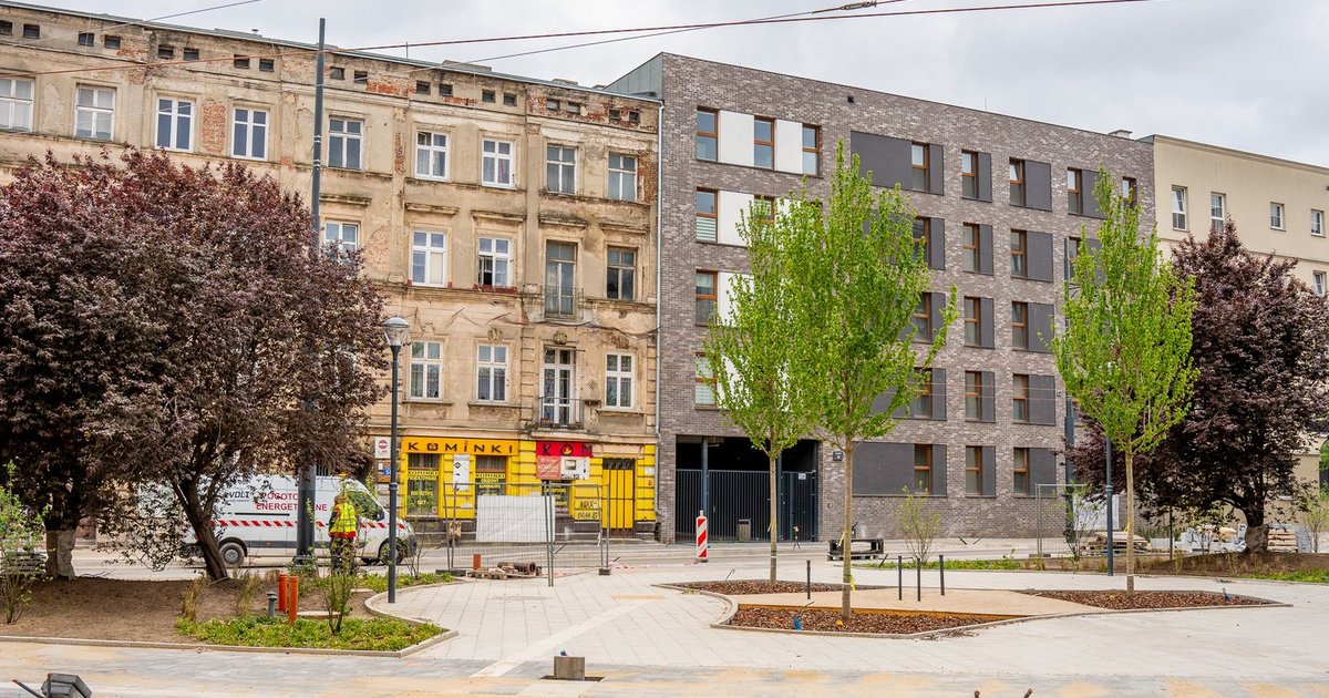 Skwer im. KOR w Łodzi odnowiony. Nowa zieleń, nawierzchnia i fontanna ...