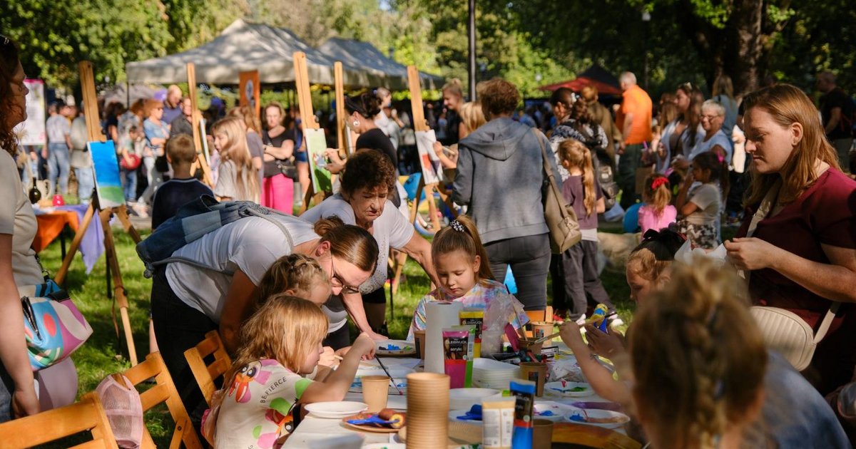 Rodzinne pikniki z Miejską Strefą Kultury w Łodzi. Dmuchańce, warsztaty ...