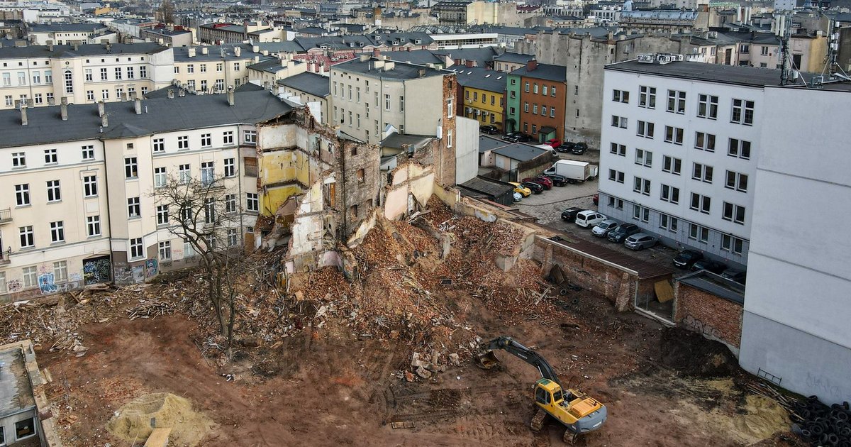 Wyburzenia ruin w Łodzi. Tak powstaje miejsce dla nowych inwestycji ...